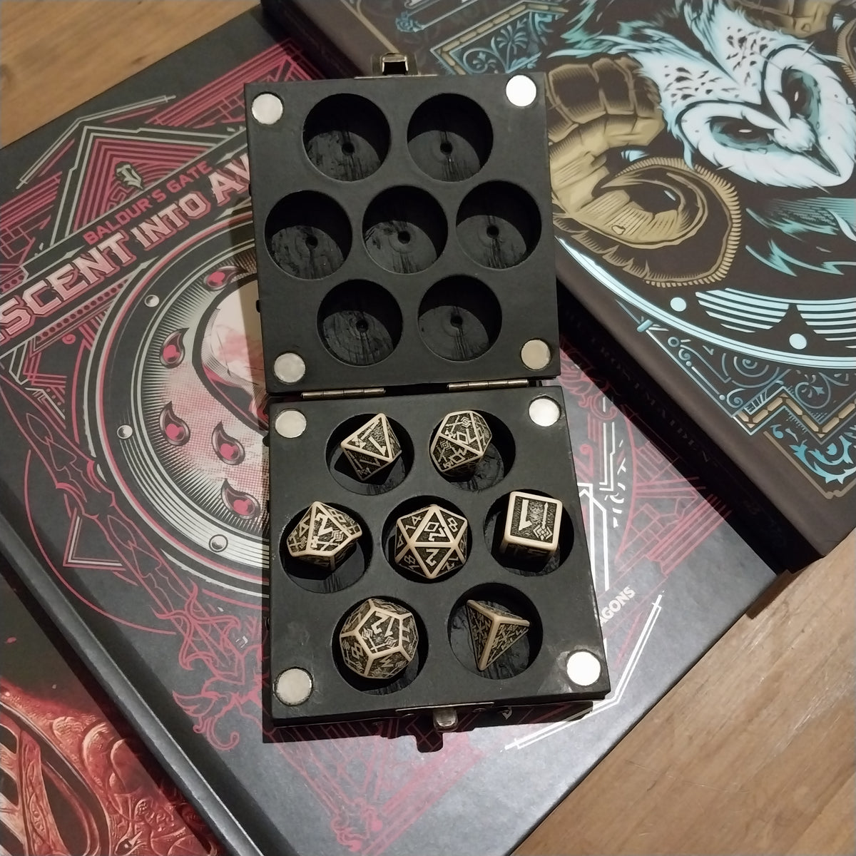 Dungeon and Dragons Dice Crypt – Fenris Customs